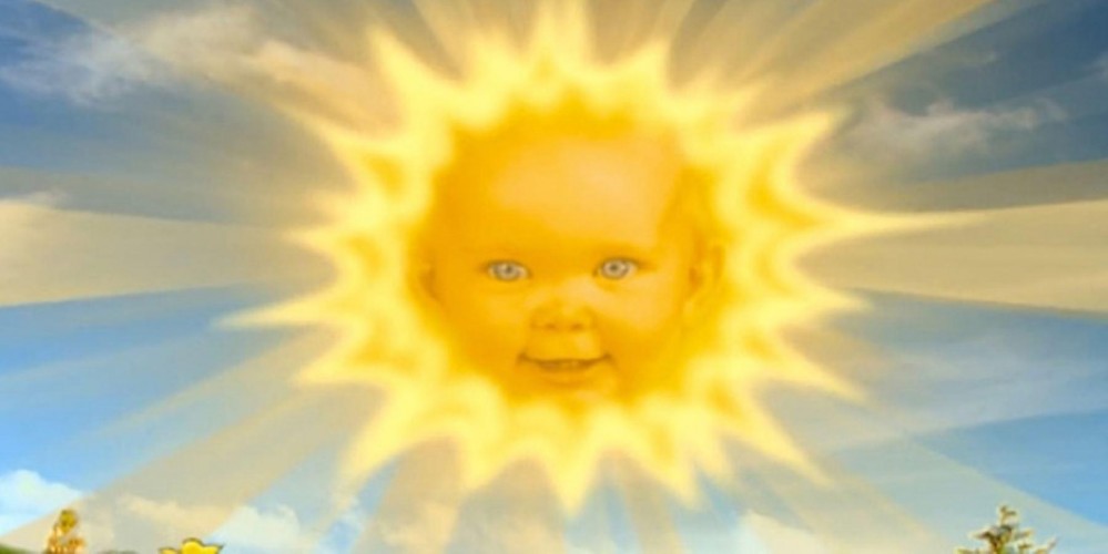 ¿Recuerdas al bebé sol de los ‪‪Teletubbies‬‬? Ahora tiene 19 años — FMDOS
