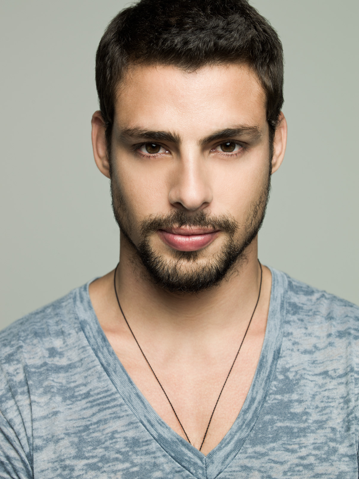 Mino del Día: Cauã Reymond — FMDOS