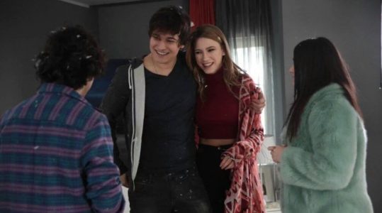 ¡Puro amor en "Medcezir"! Petición de matrimonio de Yamán arrasó en sintonía — FMDOS