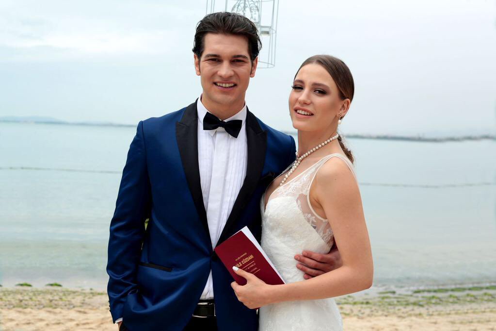 ¡Así fue el emotivo matrimonio de Mira y Yamán en "Medcezir"! — FMDOS