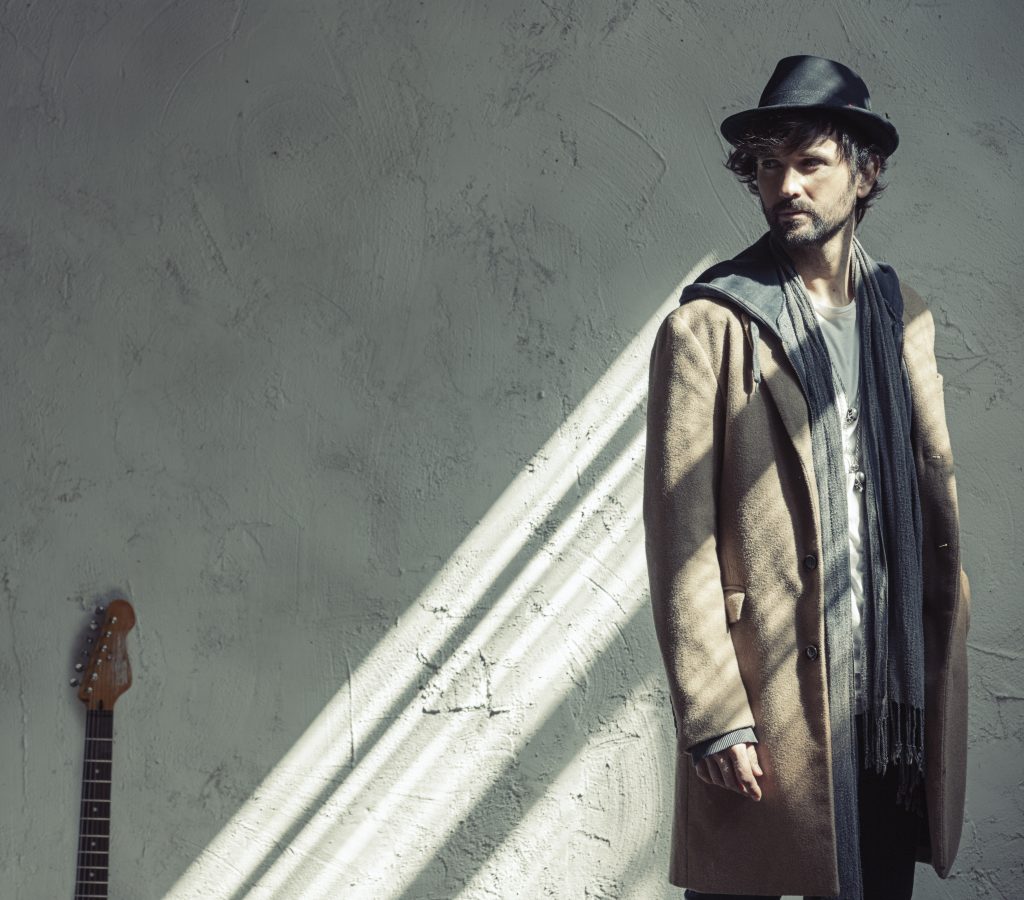 Conoce al guapo cantante español David Otero