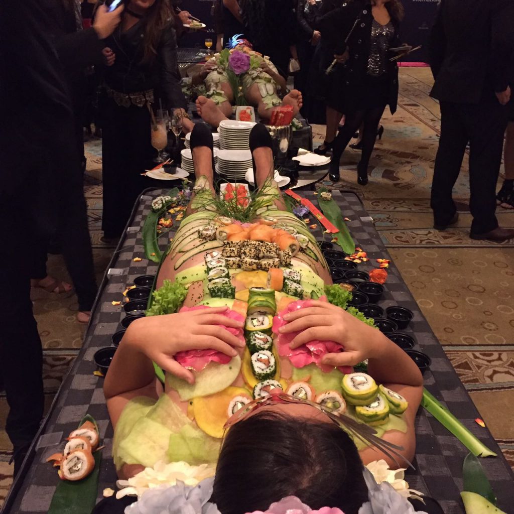 Observatorio Contra el Acoso Callejero criticó body sushi en cumpleaños ...