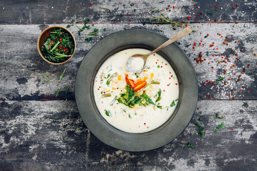 ¿Por qué tomar sopa durante las comidas ayuda a que adelgaces?