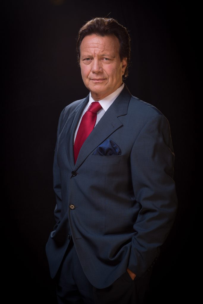 Roberto Vander regresa a las teleseries en la nueva nocturna de TVN