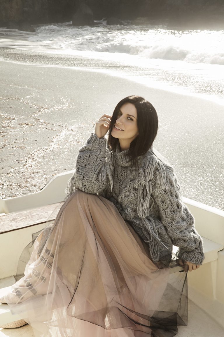 #AlertaDeEstreno ¡Revisa el nuevo videoclip de Laura Pausini!