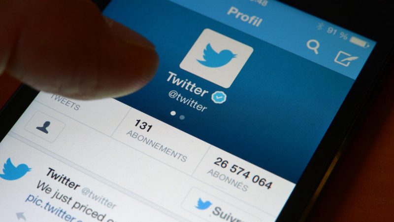 Conoce a la persona con más seguidores en Twitter en el mundo — FMDOS