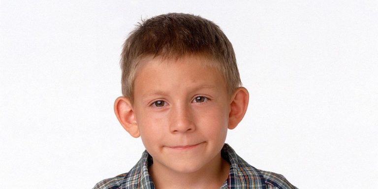 ¿Lo recuerdas? Así luce hoy el pequeño Dewey, el hermano menor de Malcolm