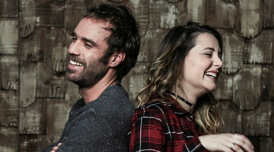 Magdalena Müller confiesa cómo es besar a uno de sus mejores amigos