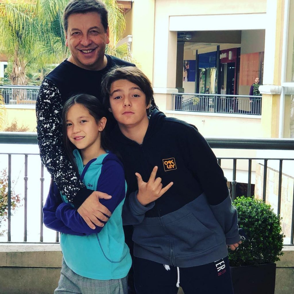 Julio César Rodríguez muestra lo grandes están sus hijos con tierna postal