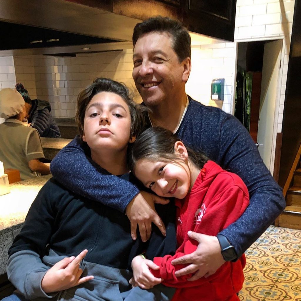 Julio César Rodríguez muestra lo grandes están sus hijos con tierna postal
