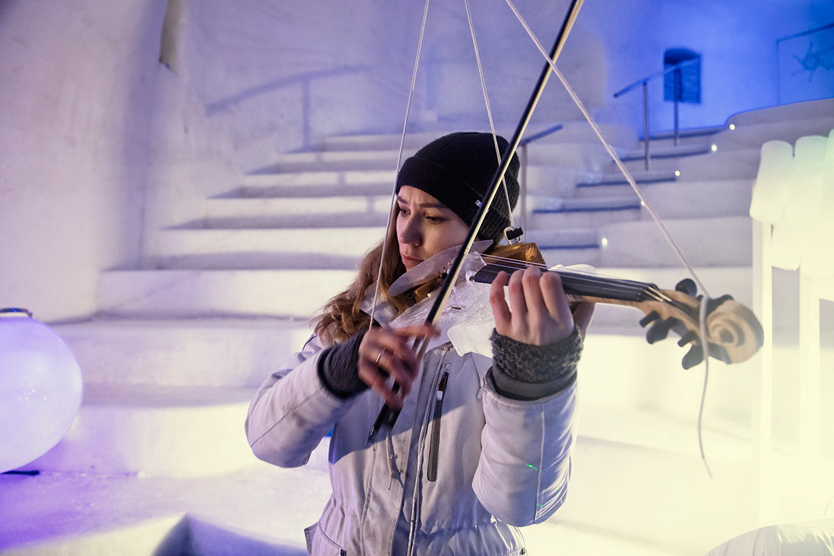 El creador de instrumentos de hielo, Tim Linhart, se presentará en Chile