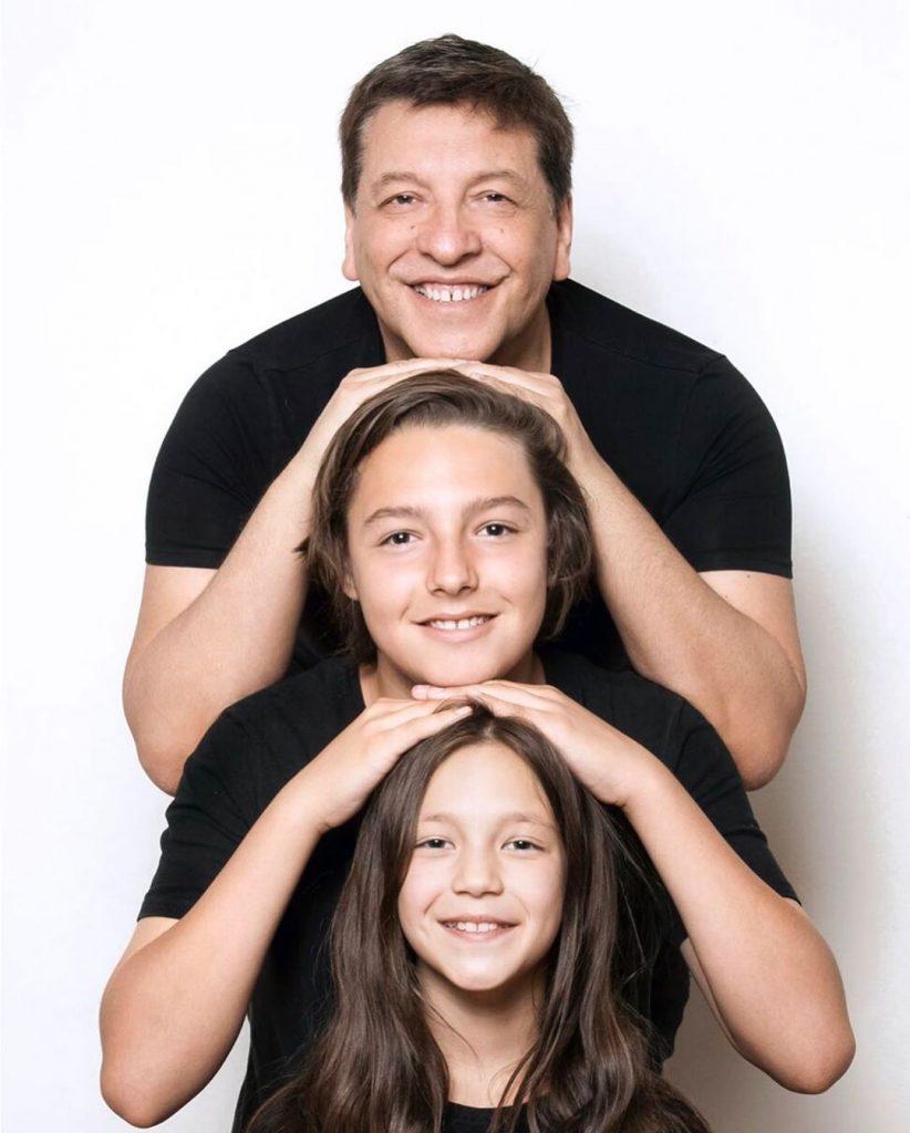 La tierna foto familiar con que Julio César Rodríguez despide el 2019