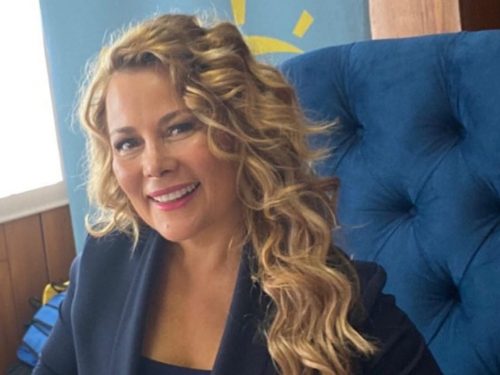 Daniela Palavecino sorprende con osada foto desde Rapa Nui