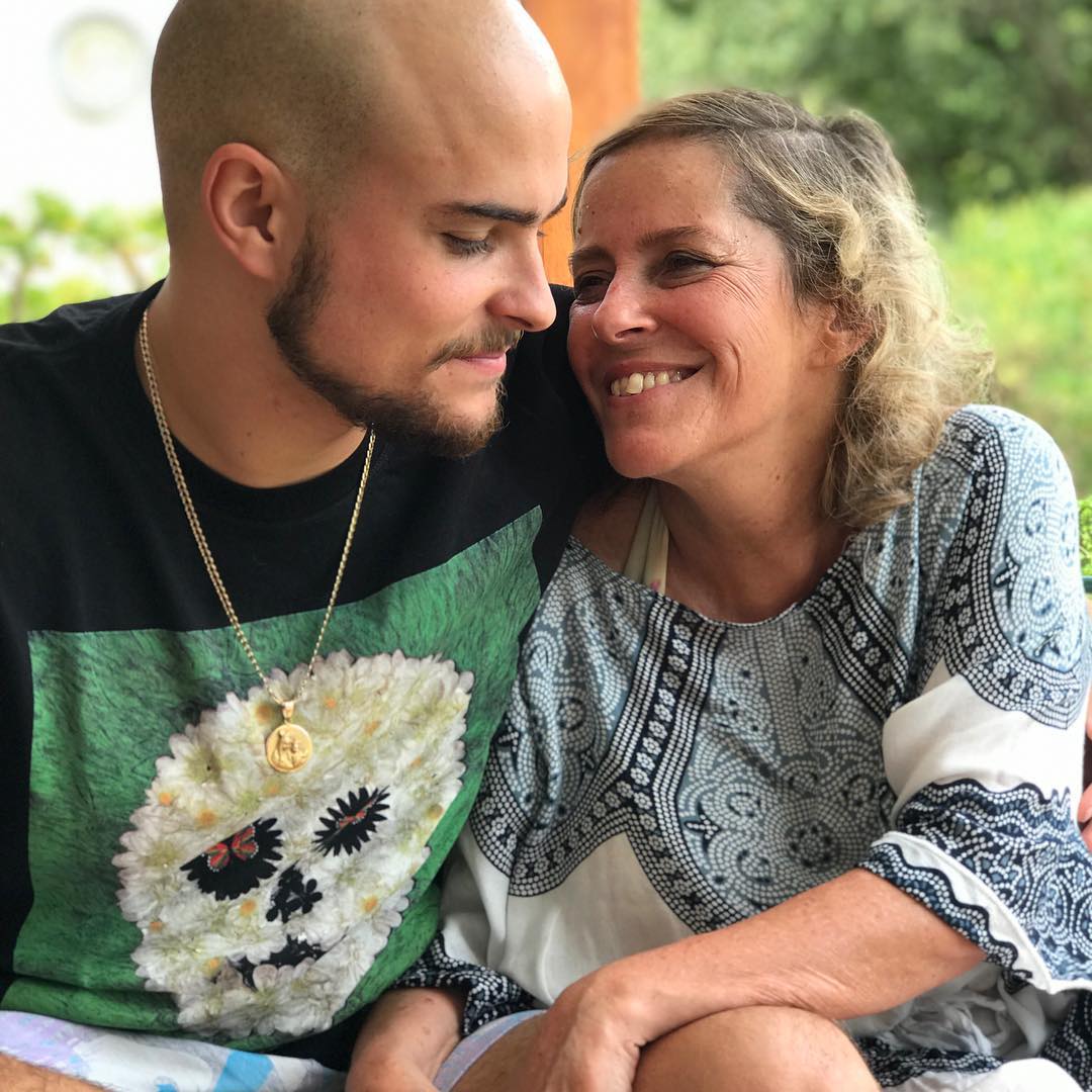 Augusto Schuster celebró el cumpleaños de su mamá con tierno mensaje