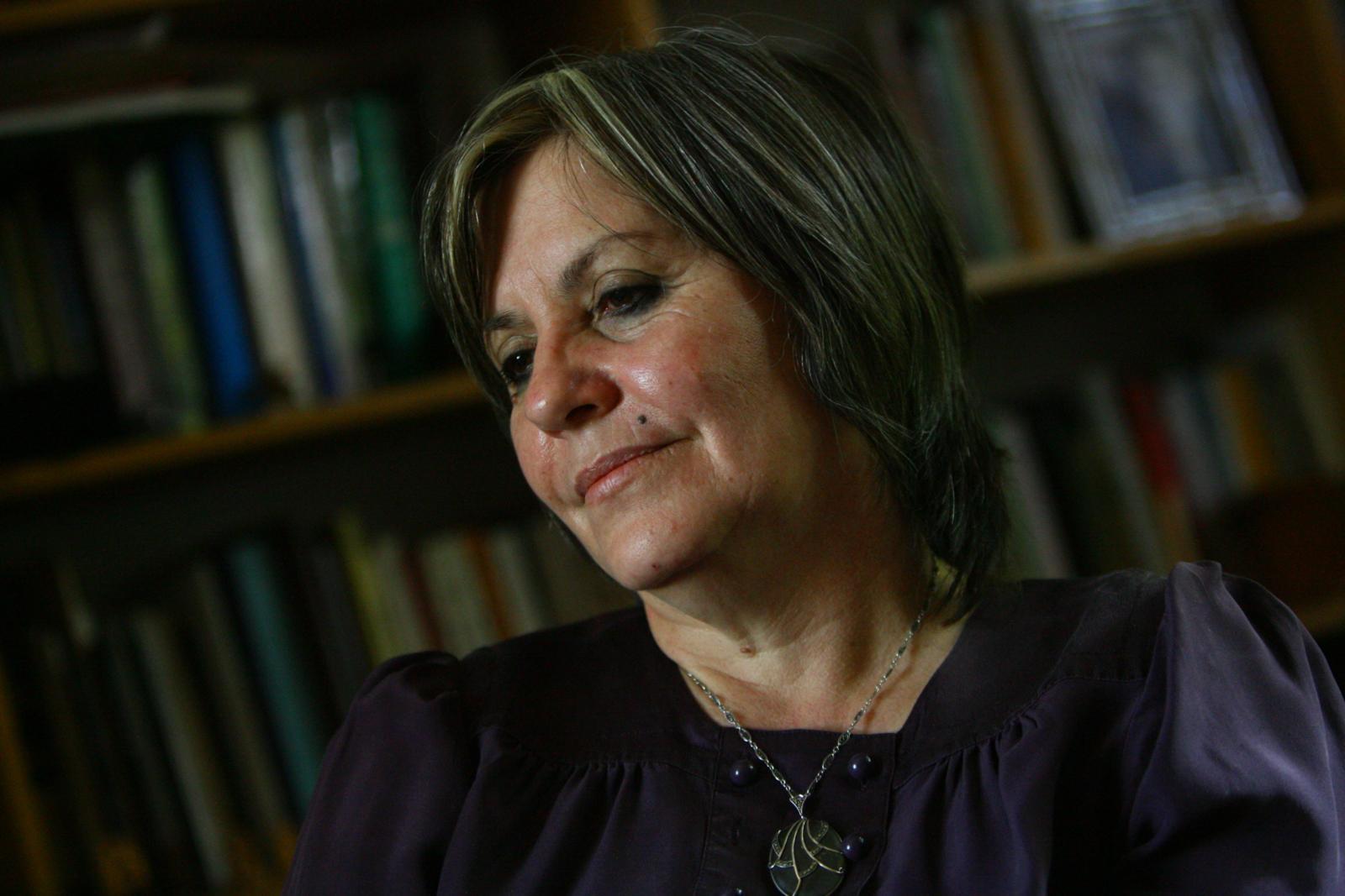 Diamela Eltit: Escritora chilena es reconocida con premio de Literatura