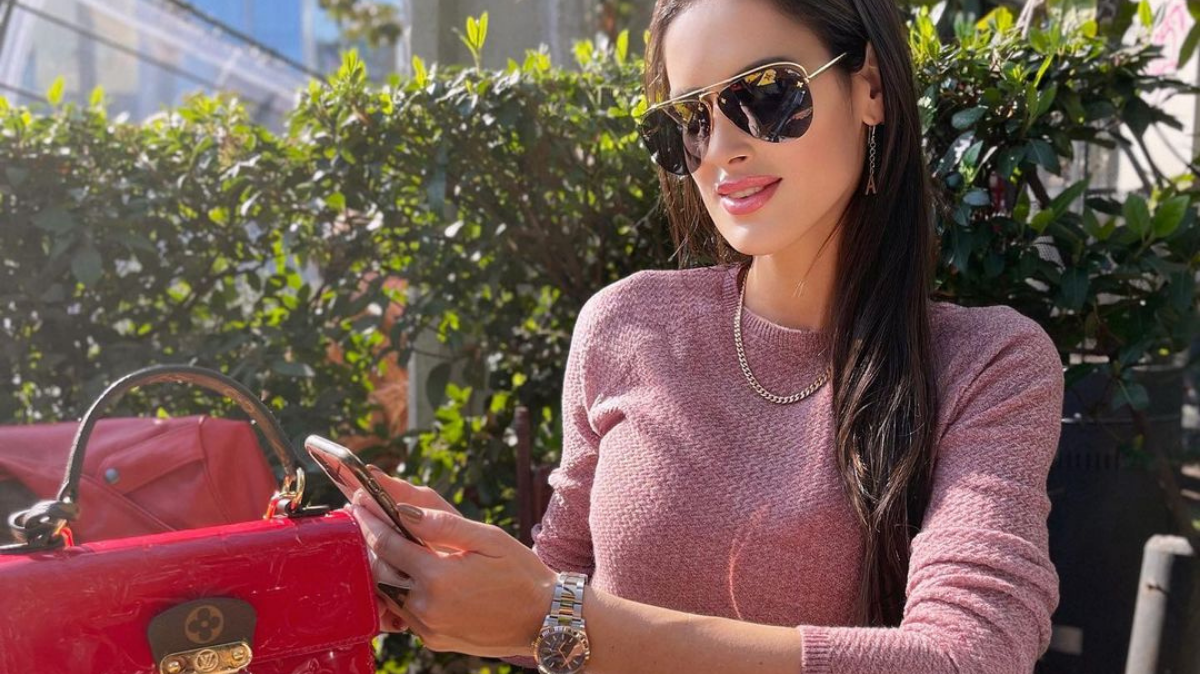 Adriana Barrientos habla de su colección de carteras lujosas