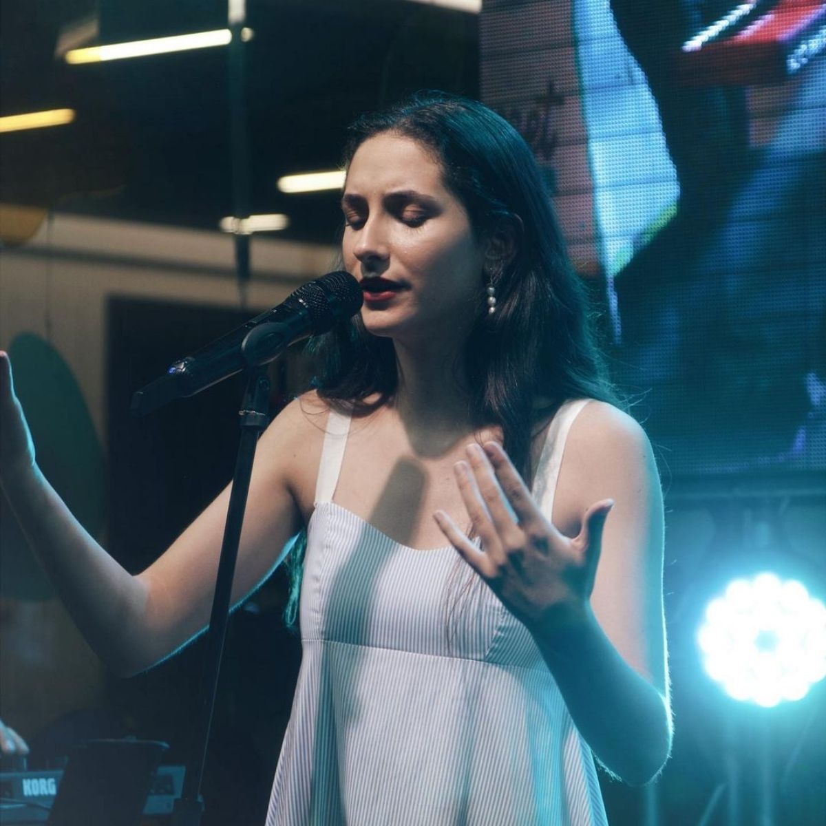 Antonella Sigala lanzó su primer álbum: Si Tan Solo