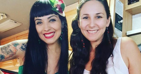 Mon Laferte despide a la ex Rojo, Bárbara Intriago, con emotivo mensaje