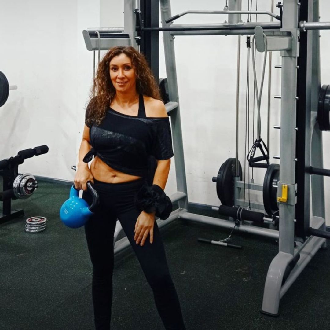 Angélica Sepúlveda muestra los resultados de su rutina de ejercicios