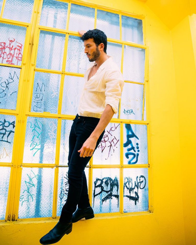 Lasso y Sebastián Yatra graban video del remix de Ojos Marrones