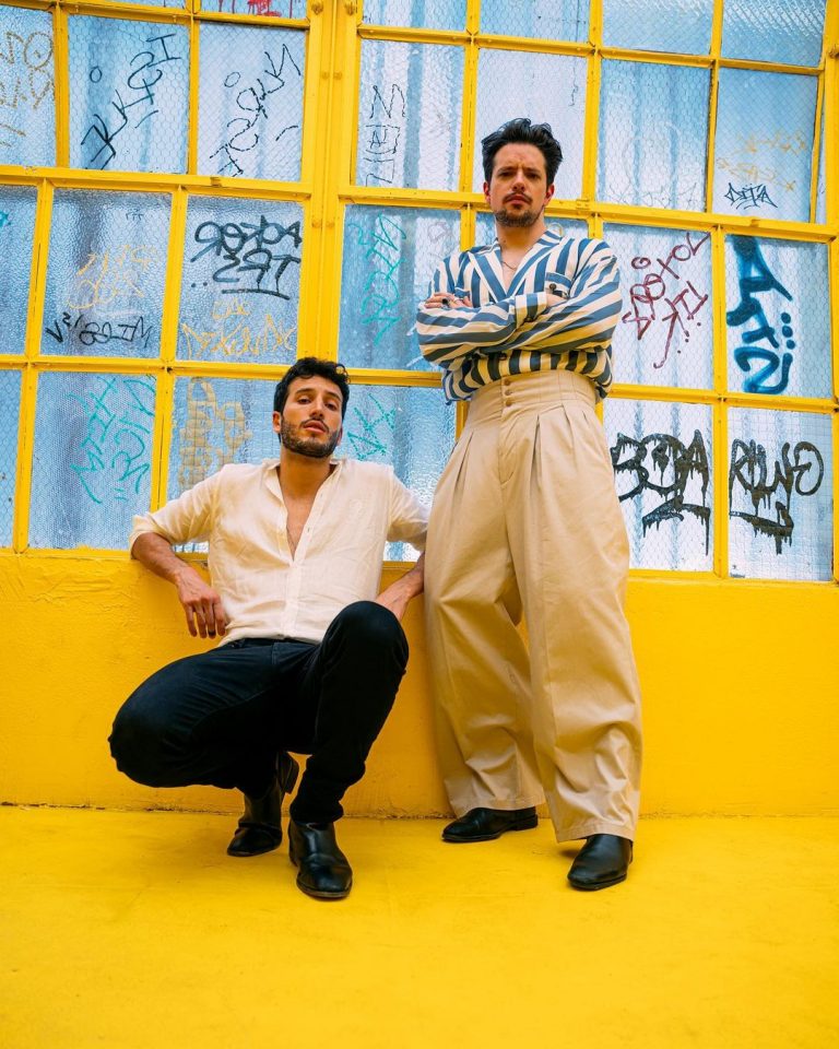 Sebastián Yatra y Lasso estrenaron el video de Ojos Marrones