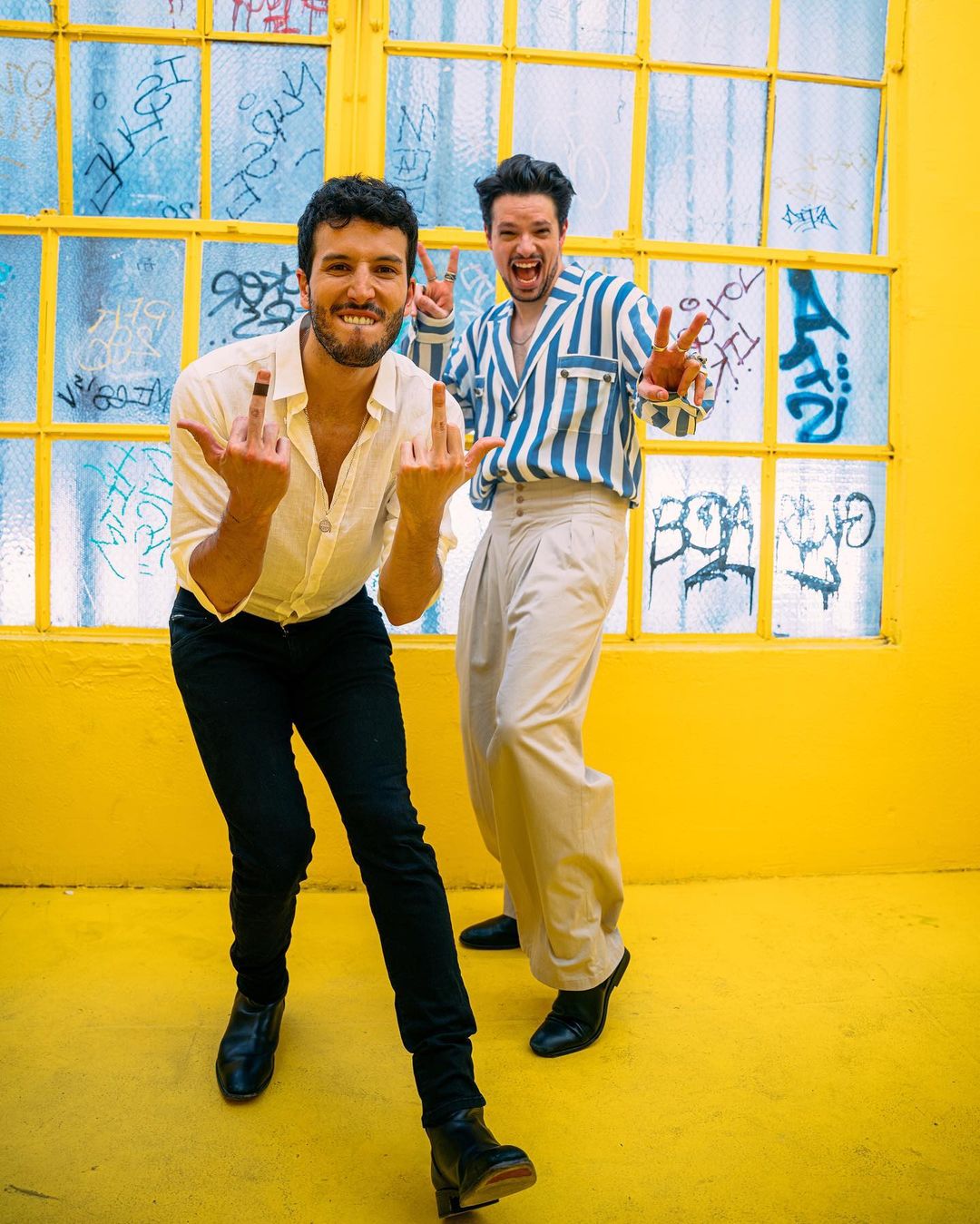 Lasso y Sebastián Yatra graban video del remix de Ojos Marrones