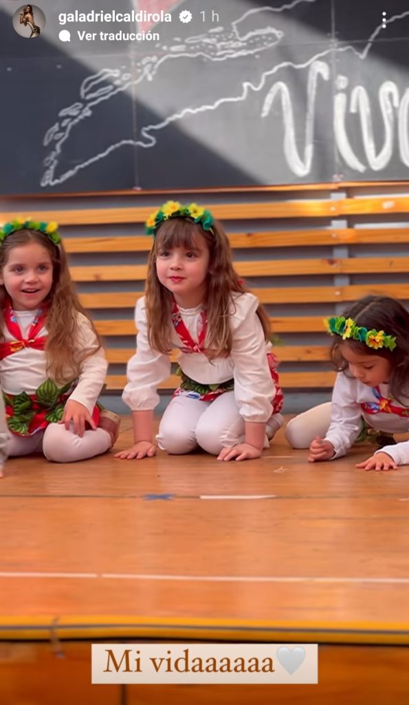 Gala Caldirola chocheó con el acto de Fiestas Patrias de su hija