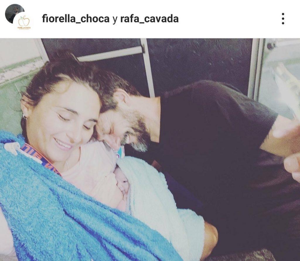 Rafael Cavada derrite las redes al presentar a su hijo recién nacido