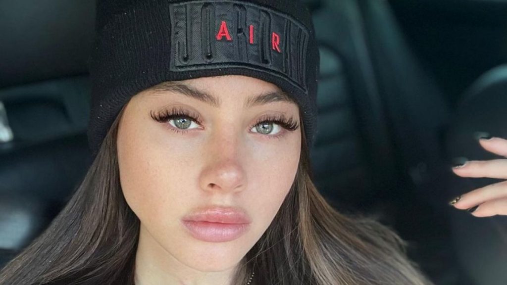 "Coronó Marcianeke": Ignacia Michelson deslumbra a sus fans con sensual ...