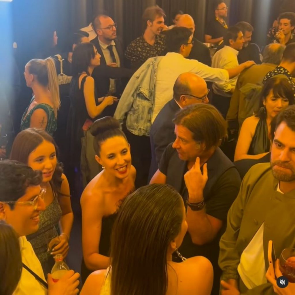 De la mano con otra mujer: Así fue el reencuentro entre Luz Valdivieso ...