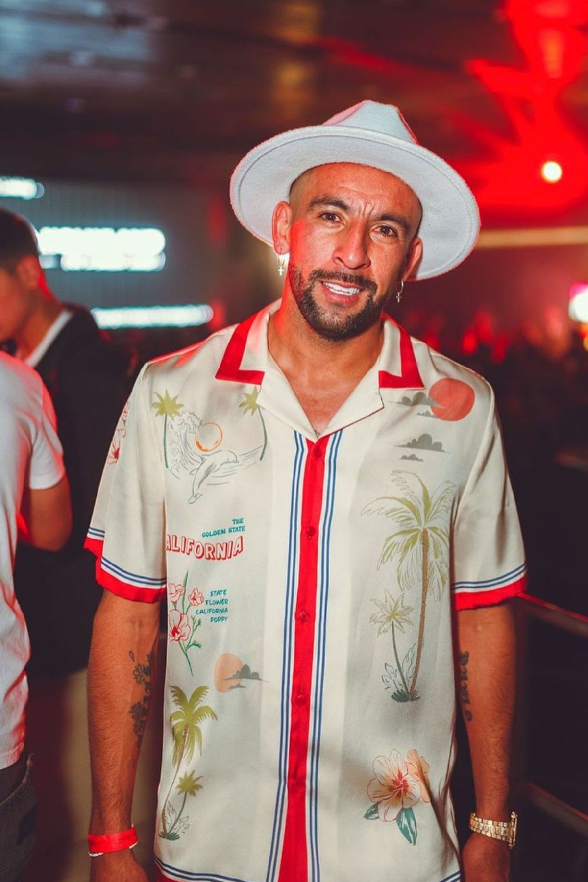 La ondera camisa de Mauricio Isla que conquista internet: ¿Cuánto ...