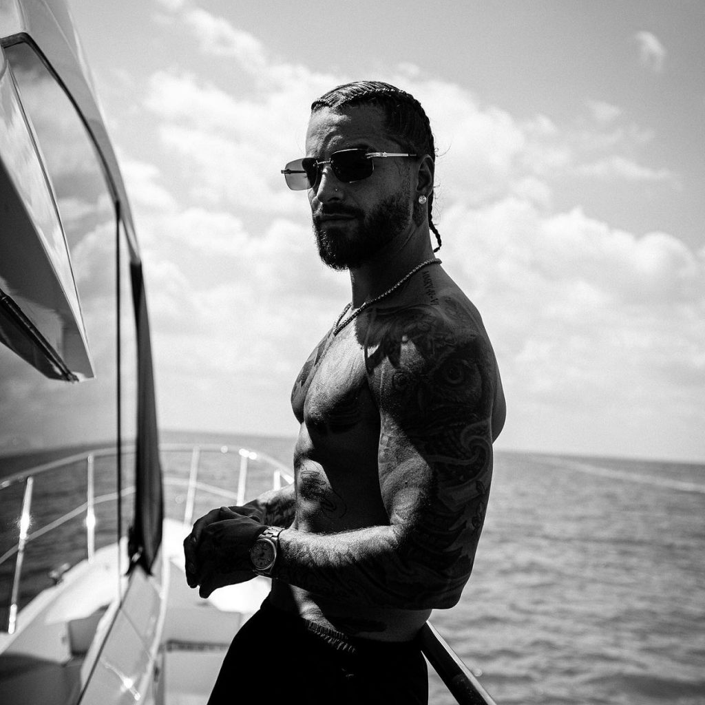 Maluma cambió su look y fue halagado en sus redes sociales