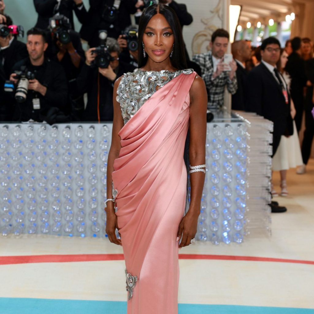 Desde Dua Lipa hasta Rihanna: Estos son los looks destacados de la Met ...