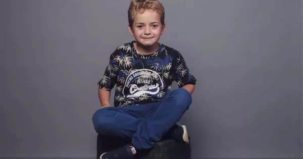 ¿Quiénes son los padres de Alexander Tobar en la vida real? El pequeño ...