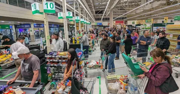 ¿En qué horarios funcionarán los supermercados chilenos en Viernes Santo?