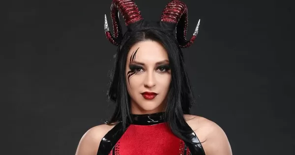 Esta es la chilena que se luce en el extranjero con su particular ...