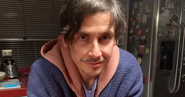 Álvaro Espinoza vive romántico presente con su pareja a casi un año de ...